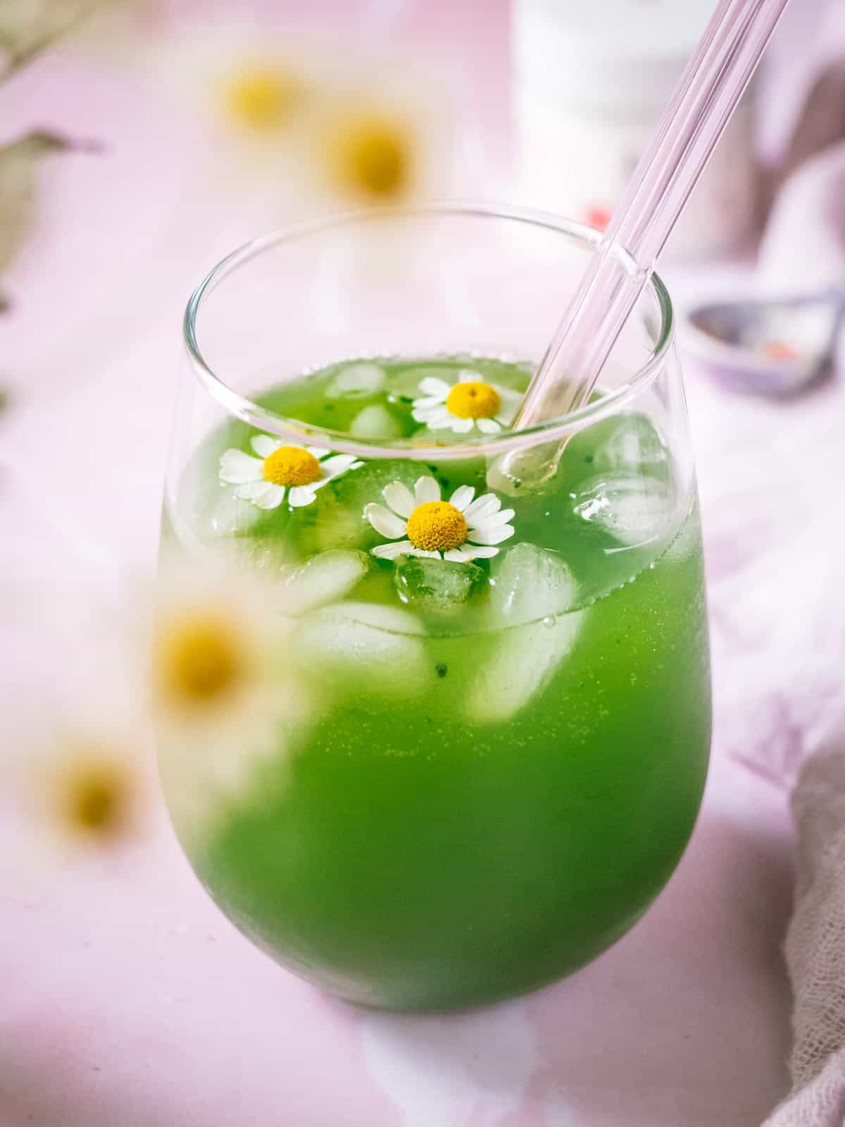 Easy Sparkling Matcha Green Tea Soda - Yoko's kitchen