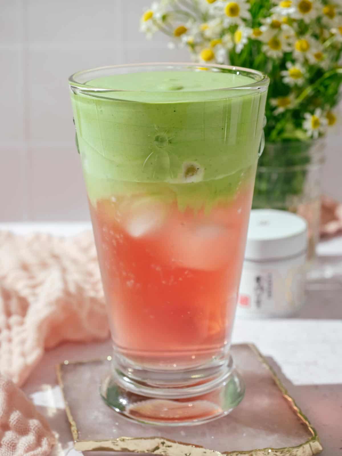 Easy Matcha Cold Foam Coconut Water (Viral Coconut Matcha Cloud ...